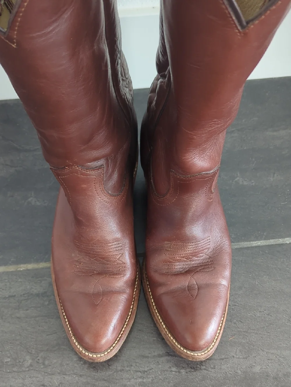 Frye | Shoes | Frye Leather Cowboy Boots Size 9b | Poshmark